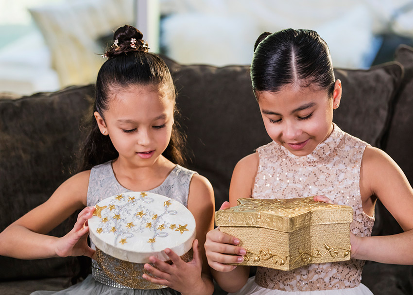 Gift for Girls: Perfect Presents to Give This Holiday Season | Brightly